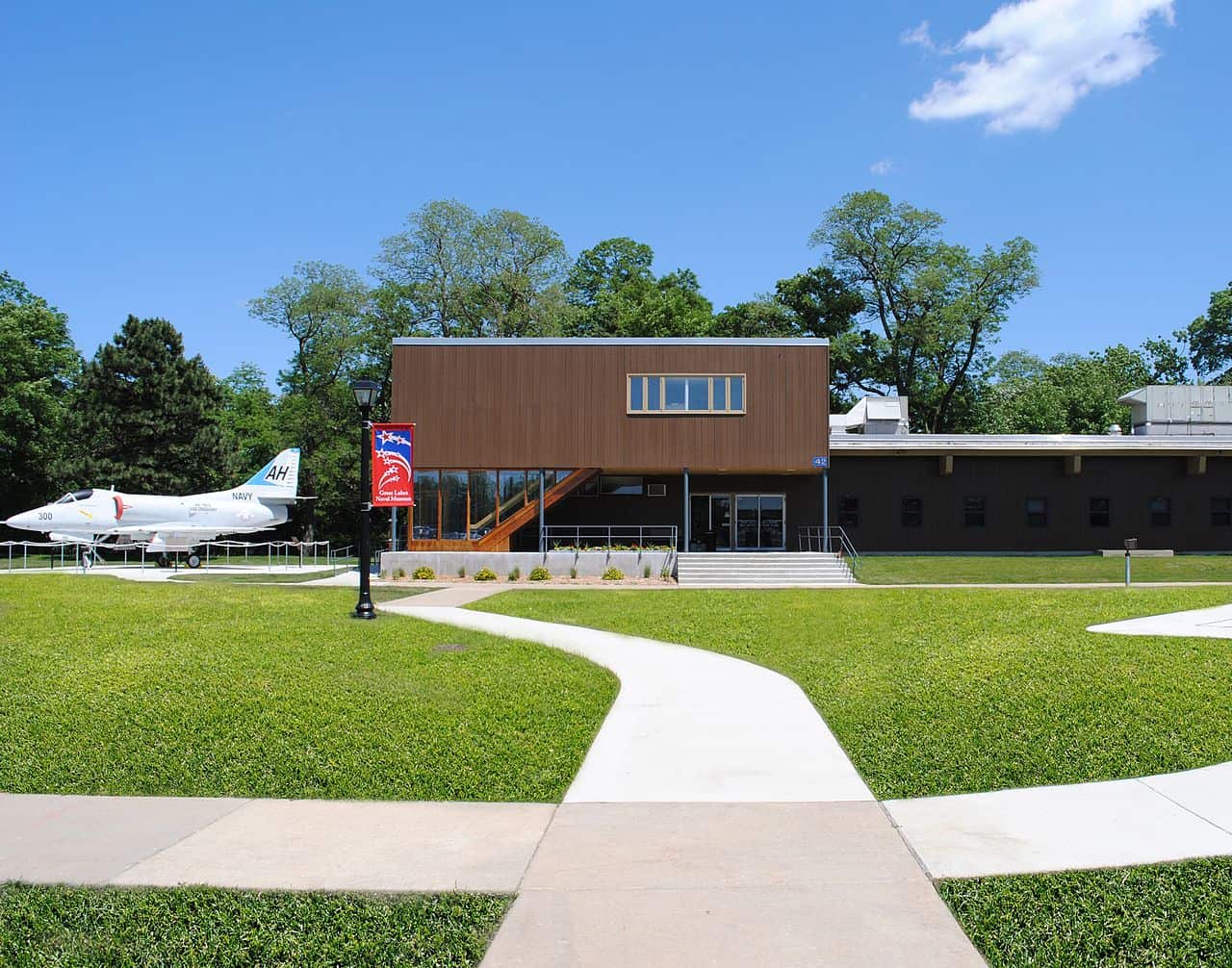 17 Aviation Museums in Illinois · AeroCorner