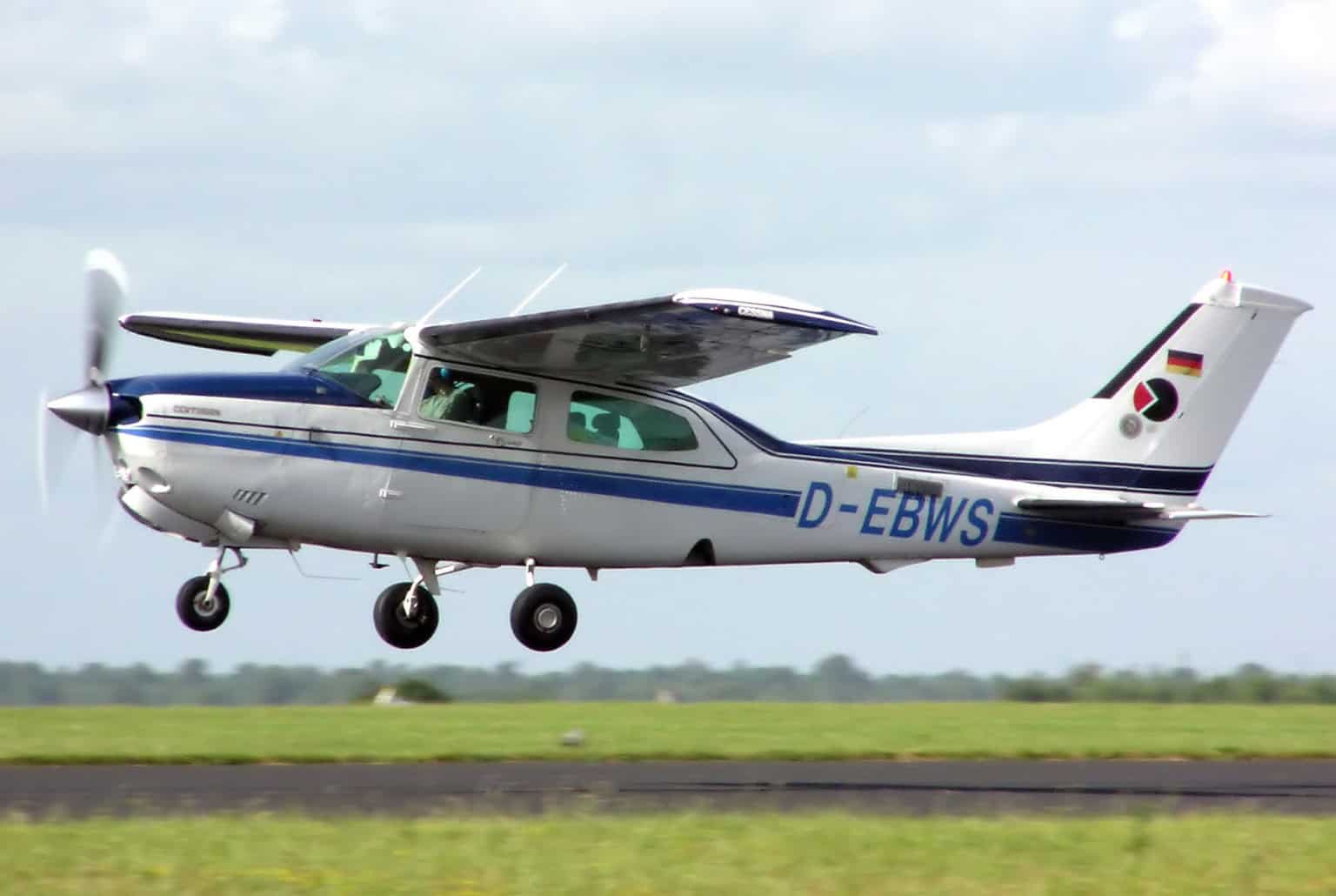 Cessna 210 Centurion · History, Technical Data & Photos · AeroCorner