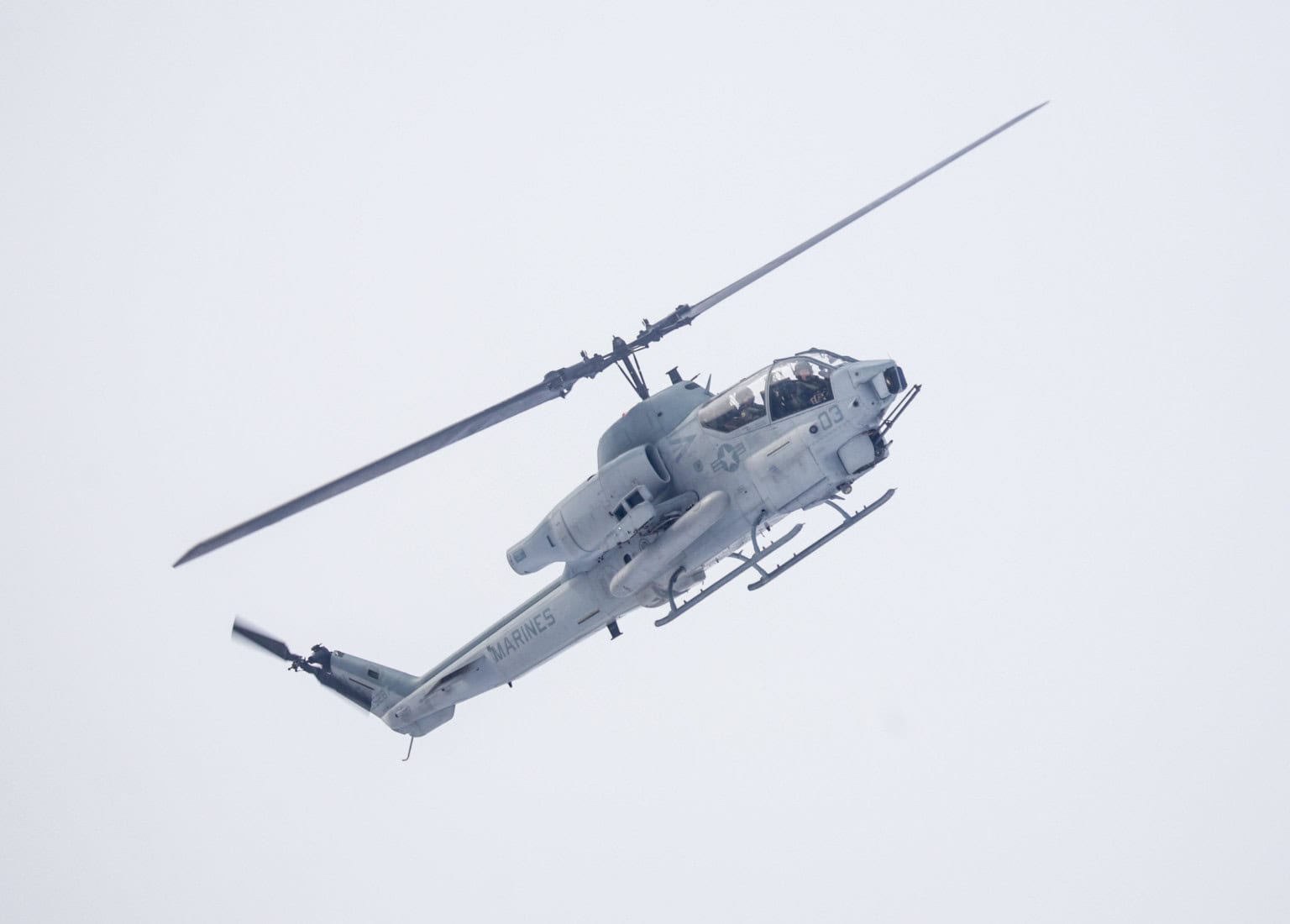 The 8 Types of Military Helicopters (with 16 examples) · AeroCorner