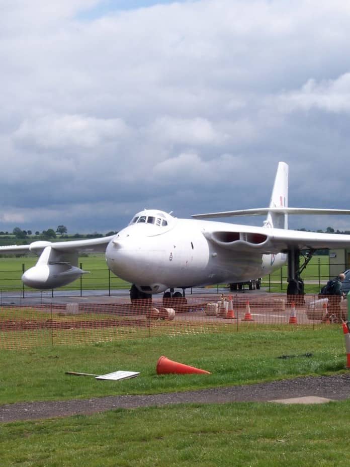 Vickers Valiant · History, Technical Data & Photos · AeroCorner