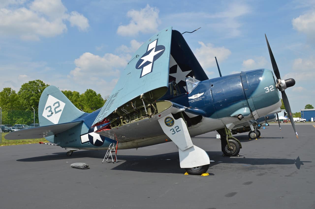Curtiss SB2C Helldiver · History, Technical Data & Photos · AeroCorner