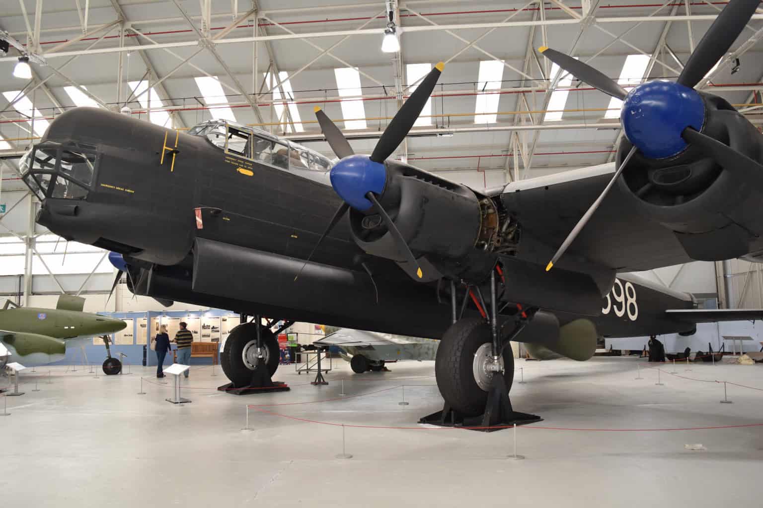 Avro · AeroCorner