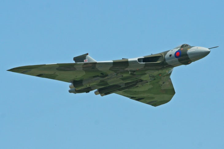 Avro · AeroCorner