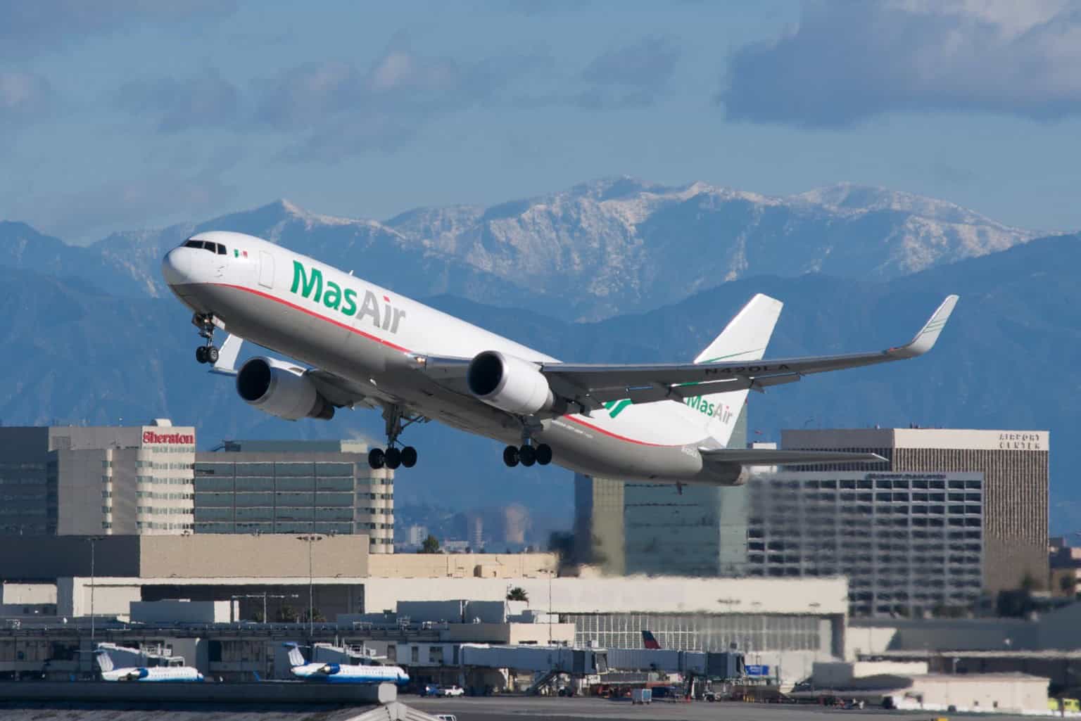 Boeing 767 Freighter · History, Technical Data & Photos · AeroCorner