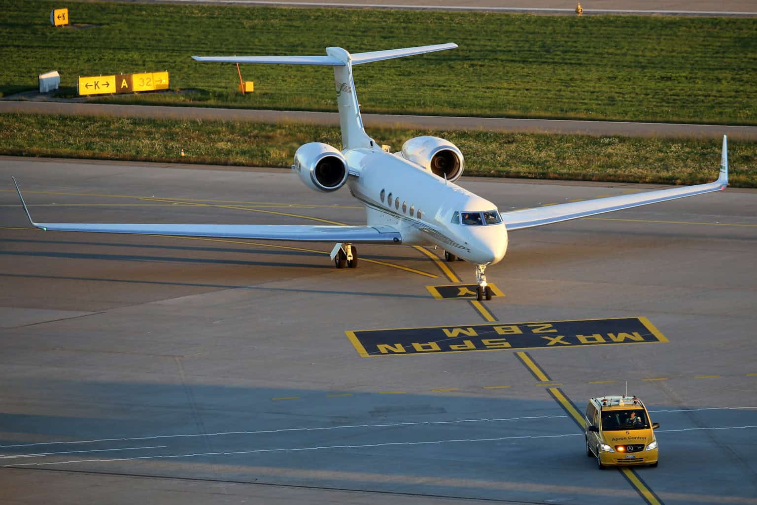 Gulfstream V · History, Technical Data & Photos · AeroCorner