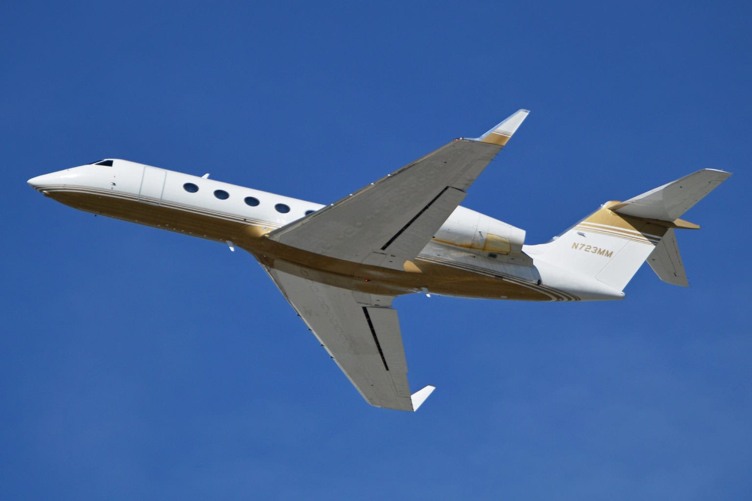 Gulfstream G350 · History, Technical Data & Photos · AeroCorner
