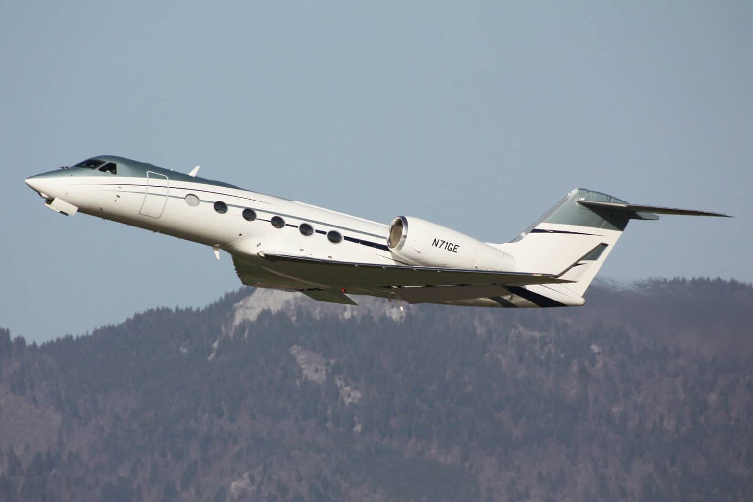 Gulfstream G450 · History, Technical Data & Photos · AeroCorner