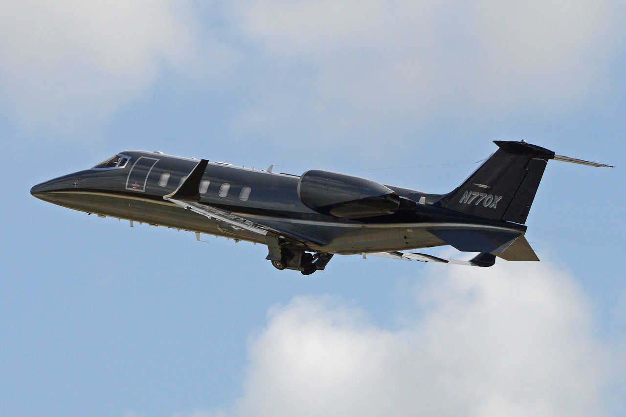 Bombardier Learjet 60XR · History, Technical Data & Photos · AeroCorner