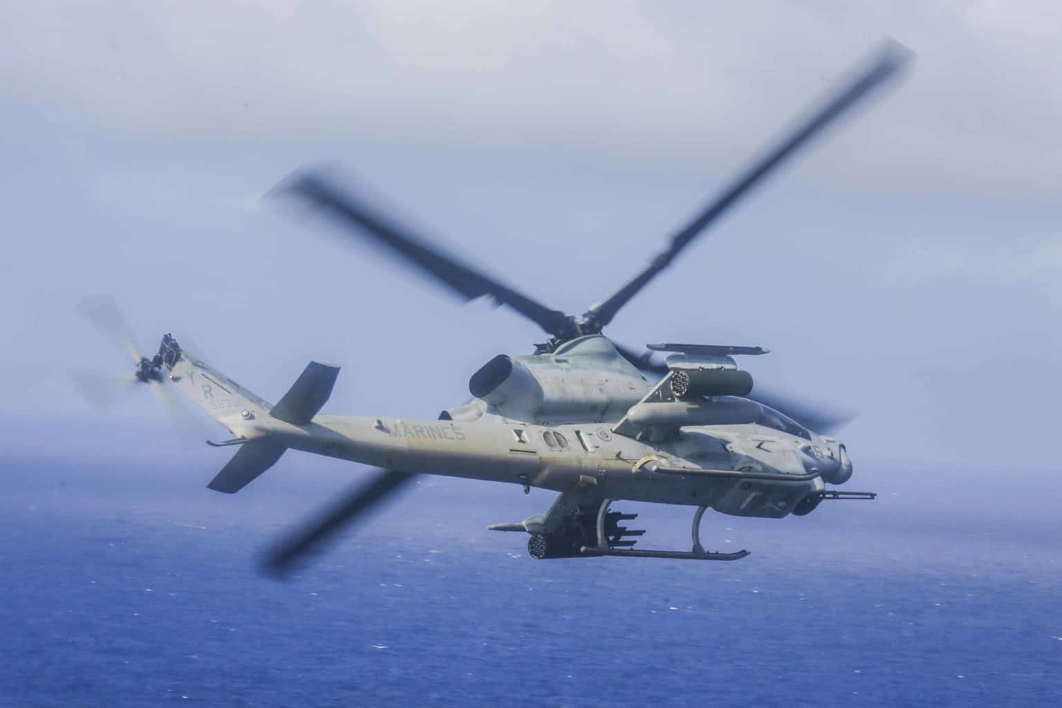 The 8 Types of Military Helicopters (with 16 examples) · AeroCorner