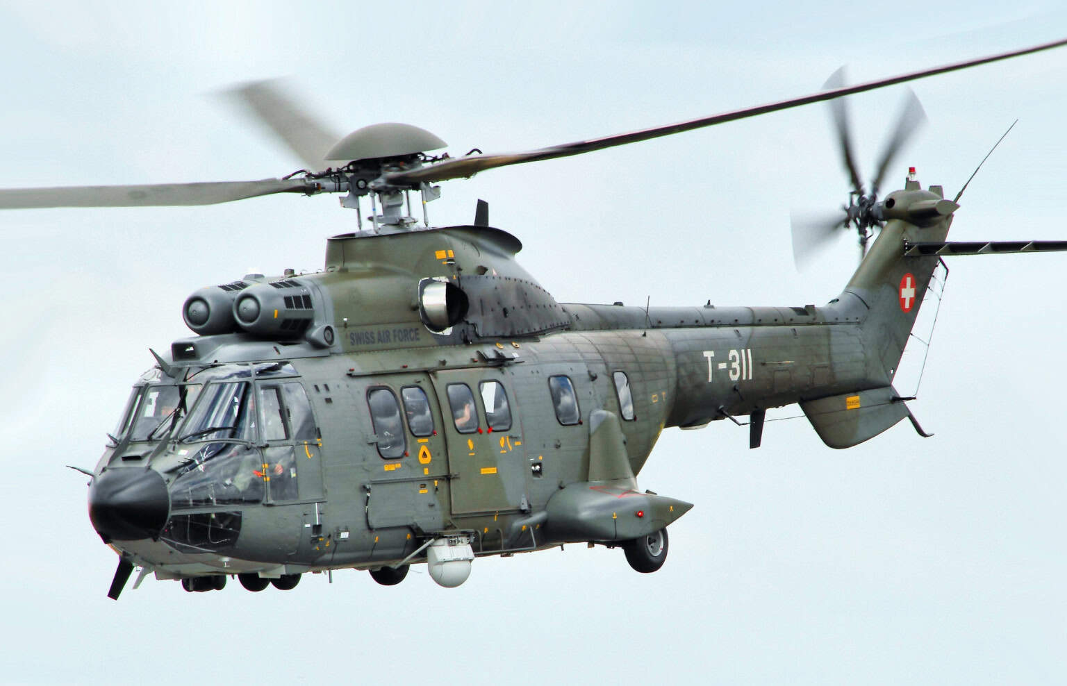 Eurocopter AS332 Super Puma · History, Technical Data & Photos · AeroCorner