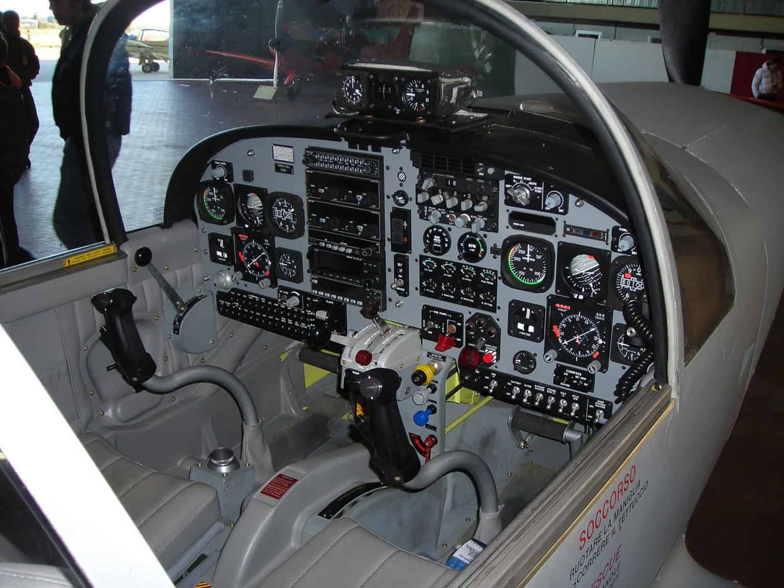 Alenia Aermacchi SF-260 · History, Technical Data & Photos · AeroCorner