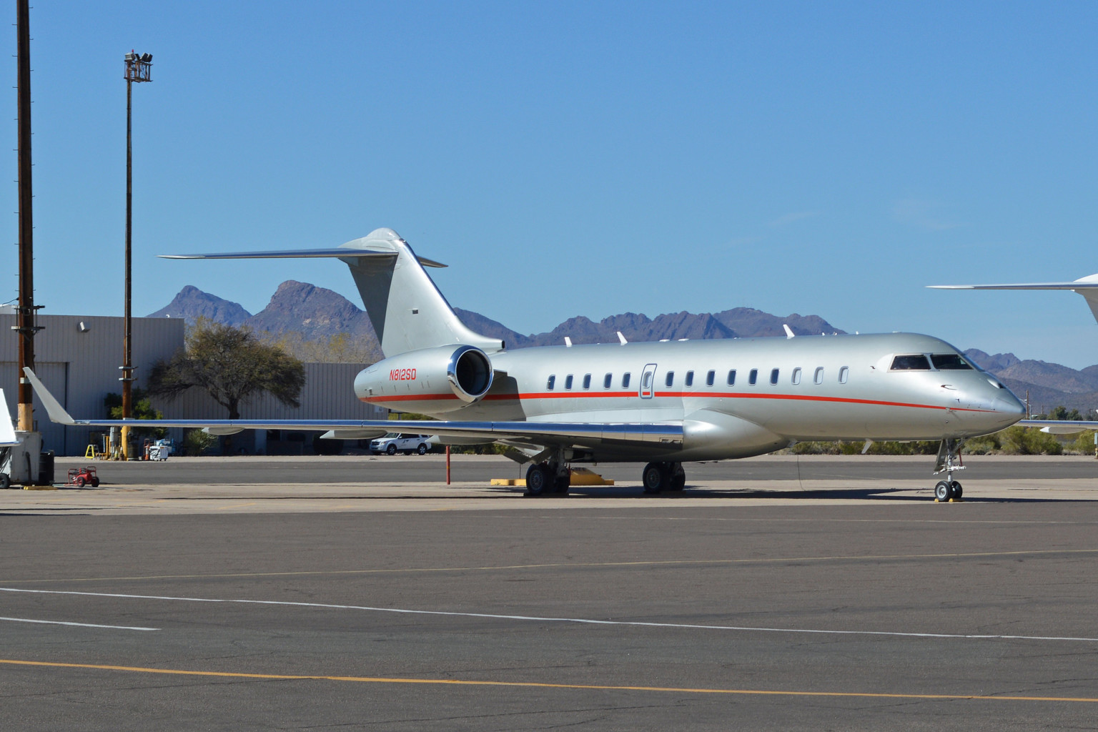 28 American Hollywood Celebrities with Private Jets - Aero Corner